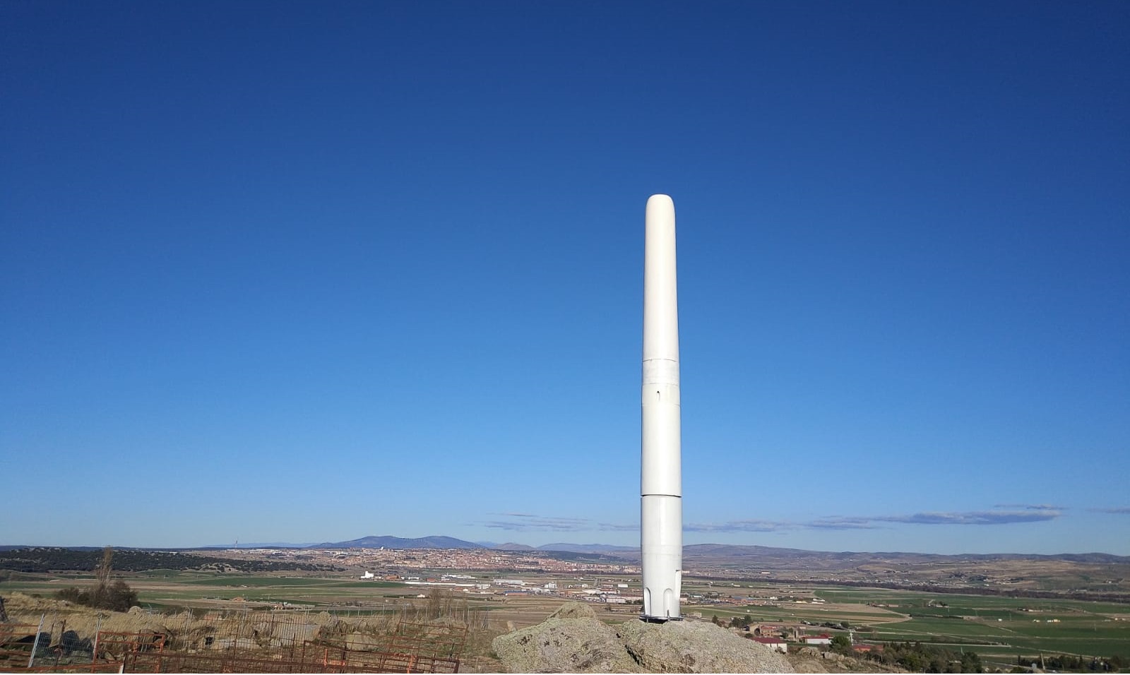 Bladeless wind turbine store